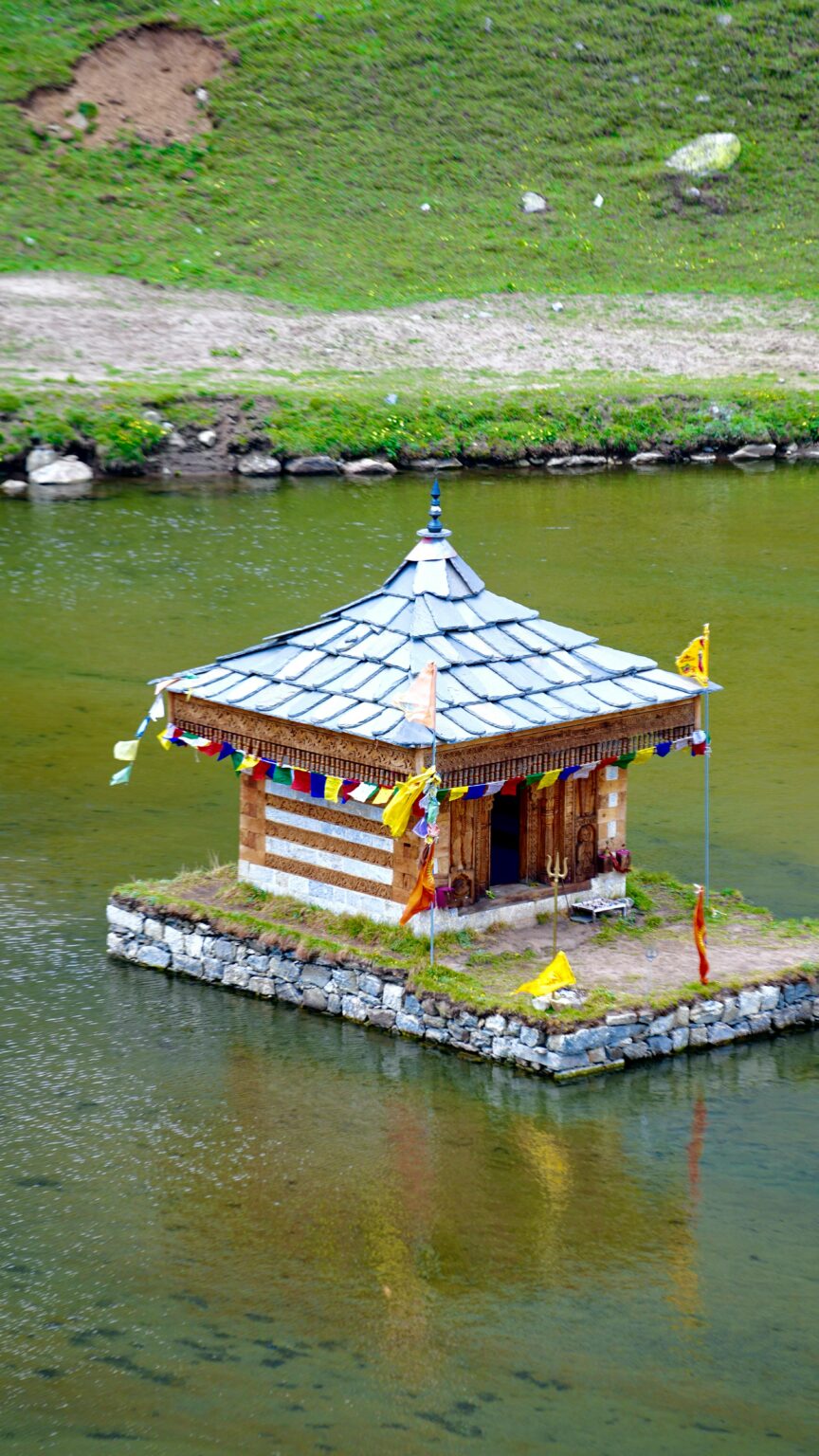 Yulla Kanda Trek: Journey to the Highest Krishna Temple in the World ...